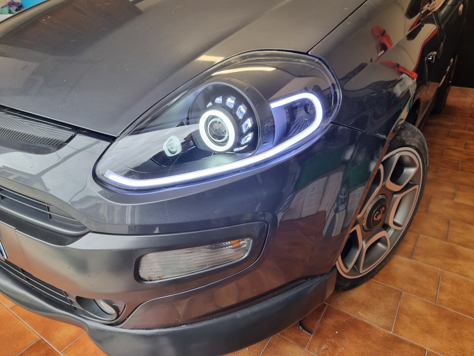 Punto evo headlight store