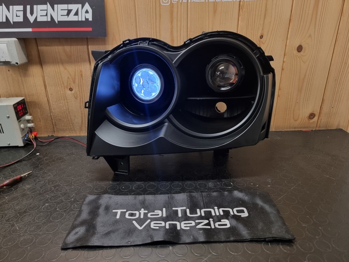 Gran Cherokee interno nero+lenti full led+proiettore led :: Total ...